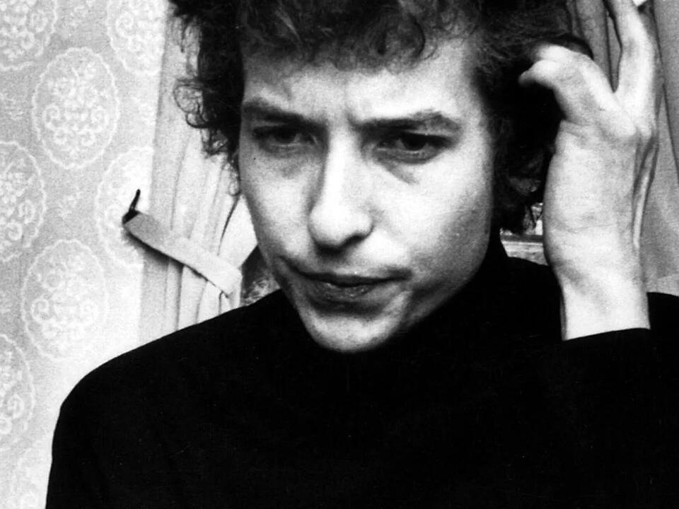 “He Doesn’t Exist”: How Bob Dylan’s Sense of Identity Was Shaped by Hell’s Angel Memoir