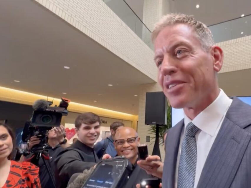 Troy Aikman Sends Clear Message About Dak Prescott's Future with the ... Troy Aikman Sends Clear Message About Dak Prescott's Future with the ...