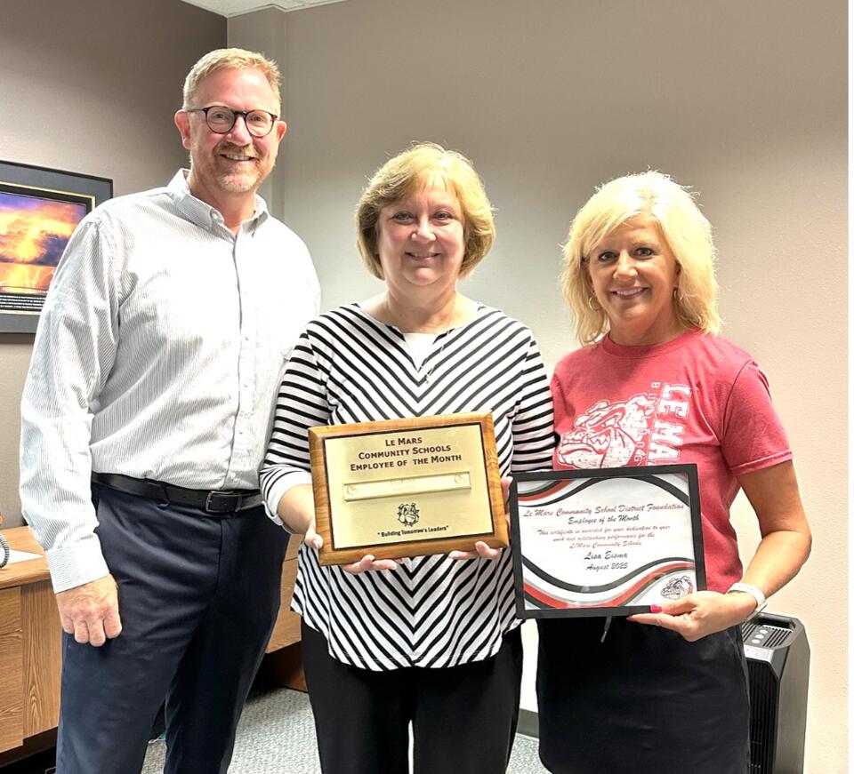 Lisa Eisma Named August Employee of the Month - NewsBreak