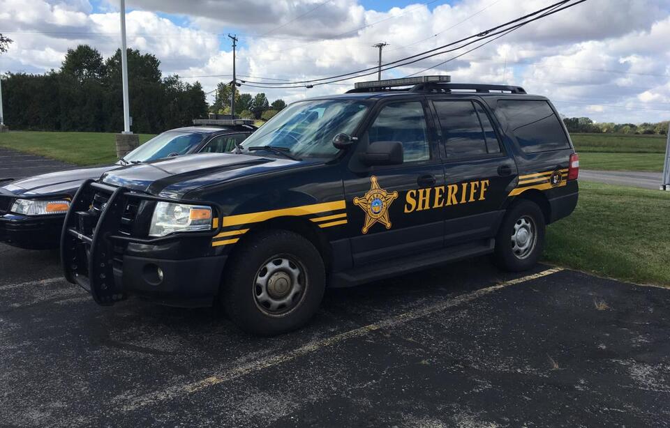 Three-vehicle crash claims one life - NewsBreak