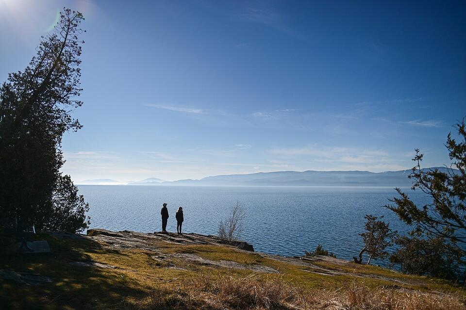 Woman’s body found floating in Flathead Lake near Bigfork - NewsBreak