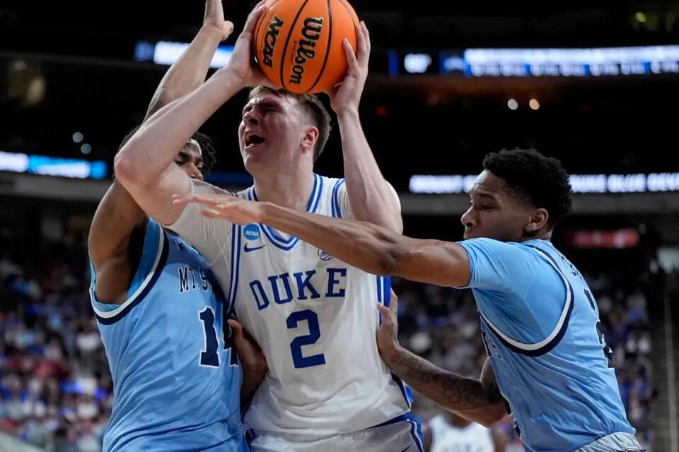 Cooper Flagg wins awards for top men’s college basketball player and ...
