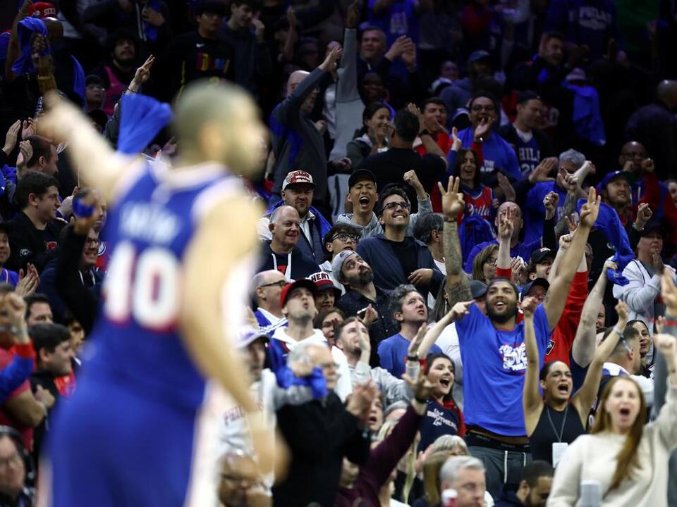 Evan rips 'dopey' 76ers fans for cheering free chicken during playoff game