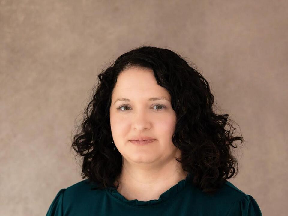 Mountain View Elementary School educator named finalist for nation’s ...