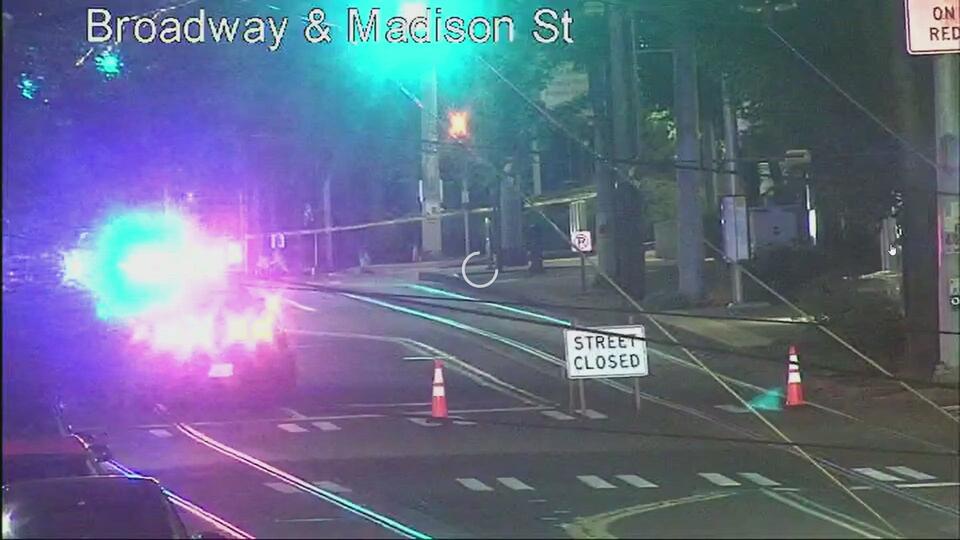 Tree falls on wires, closing north end of Broadway in Capitol Hill ...