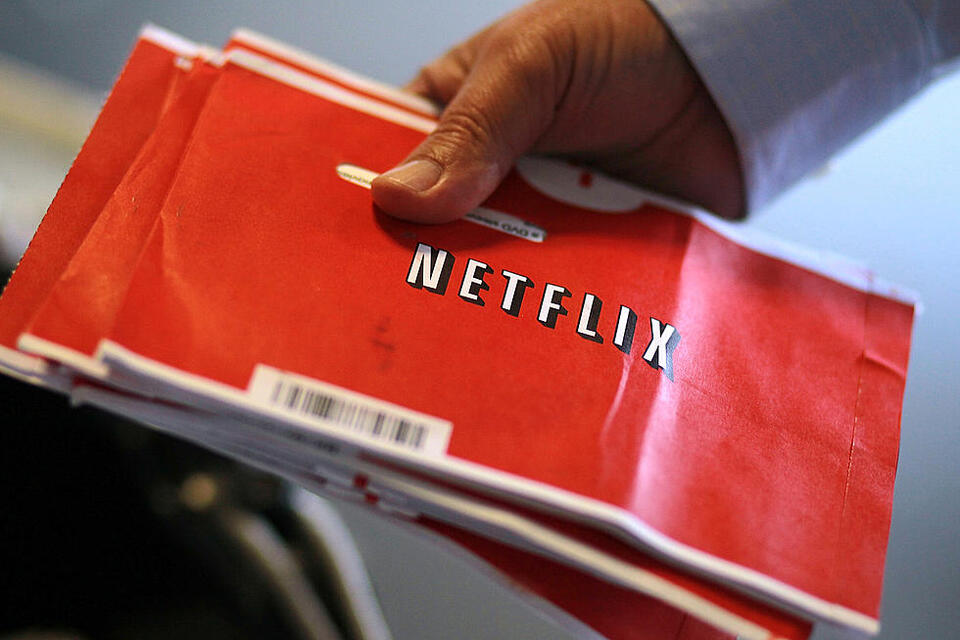 Netflix Offers Special Reward For Final DVD-By-Mail Customers - NewsBreak