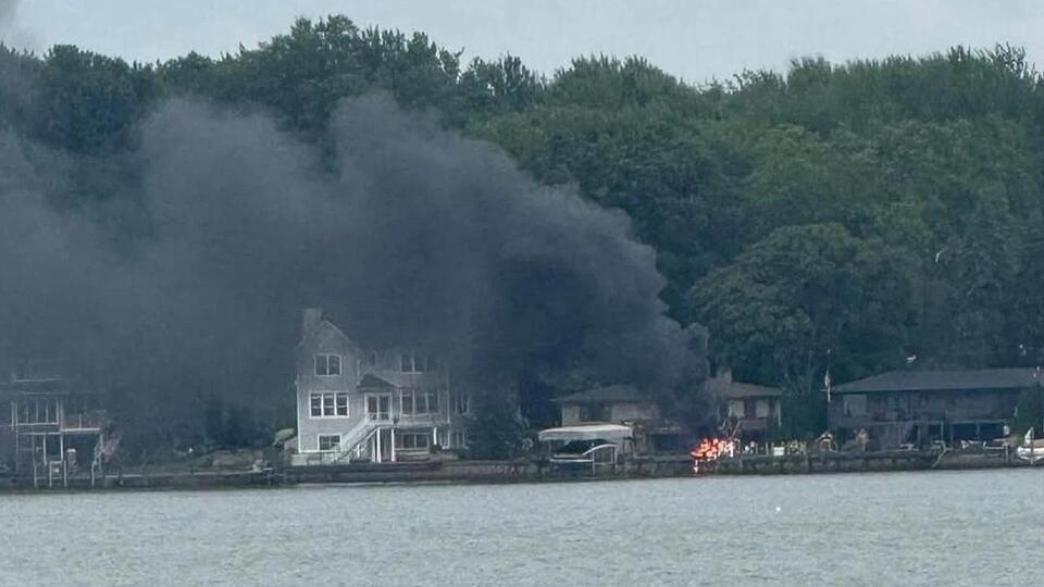 Unoccupied boat catches fire on Lake Macatawa in Park Township - NewsBreak