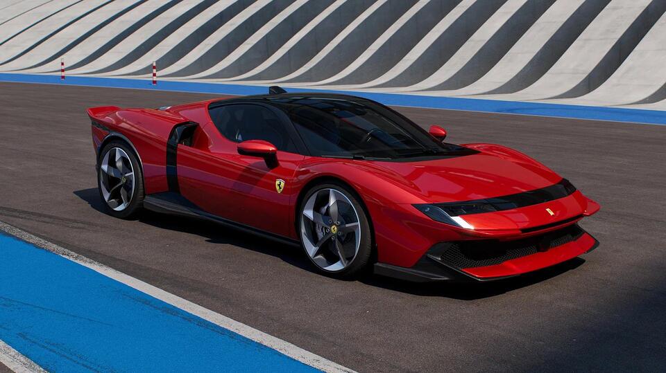 Ferrari Testarossa Returns As 1036bhp SF90 Replacement - NewsBreak