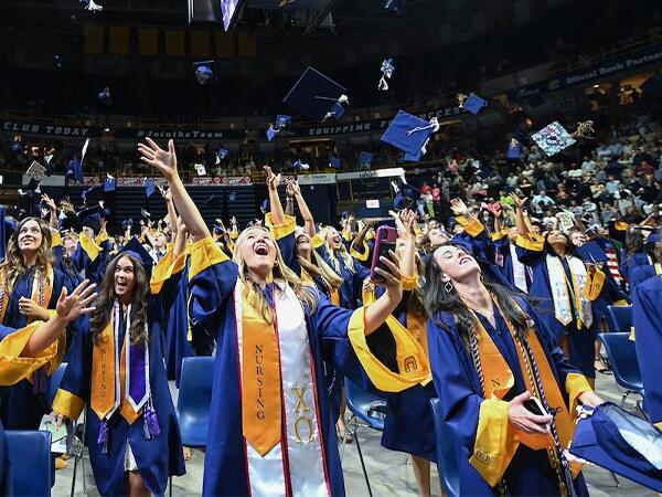 The Roundhouse Will Be Rockin’: UTC Commencement Ceremonies Set To Pack ...
