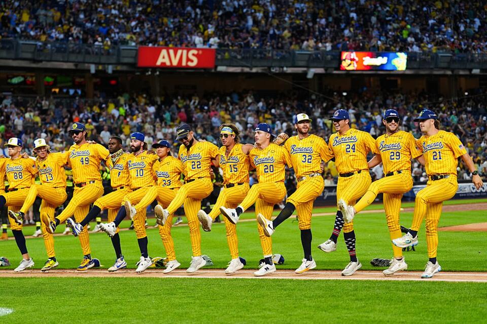Savannah Bananas will bring stilts, backflips, and baseball ...