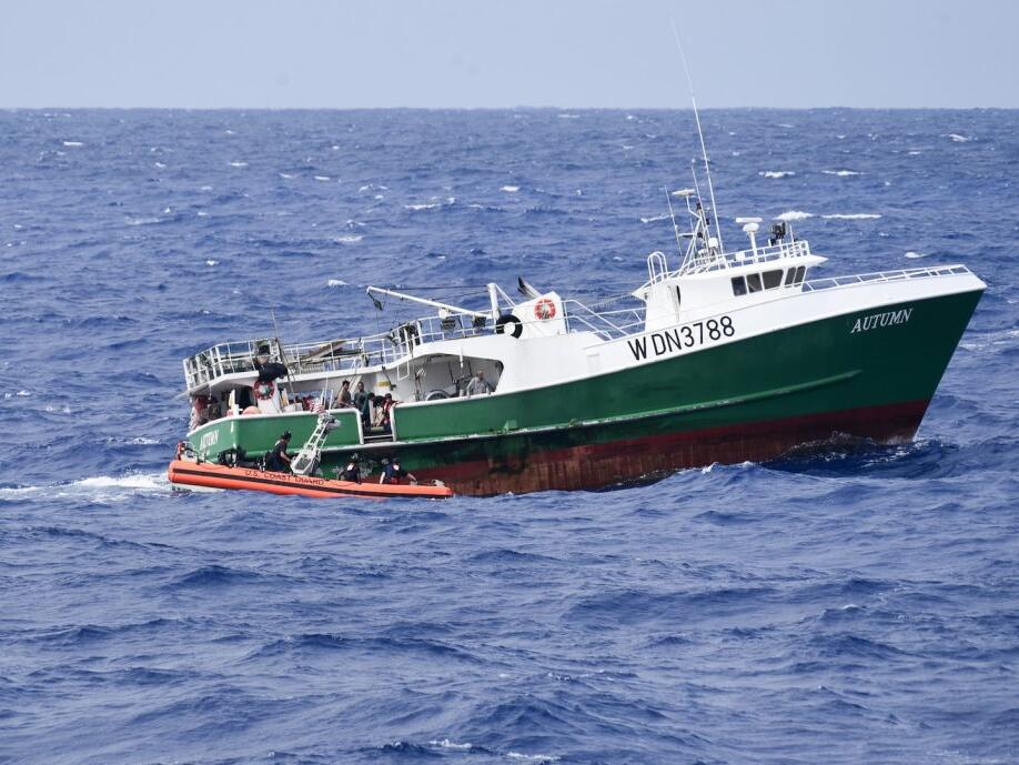 The Coast Guard medevacs ailing man from commercial fishing vessel 480 ...