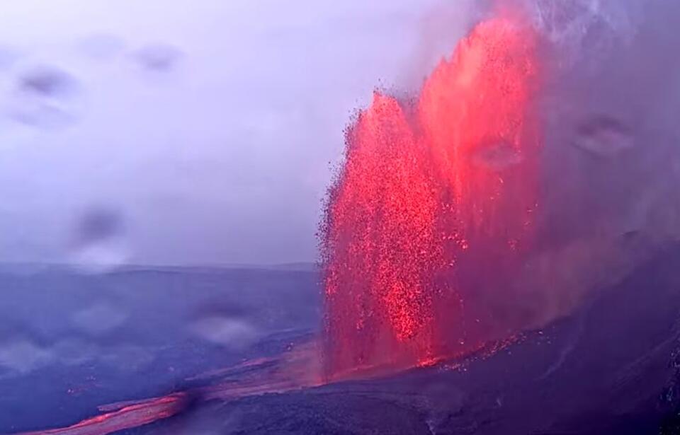 Episode 42 erupts at Big Island’s Kīlauea volcano; lava geysers reach ...