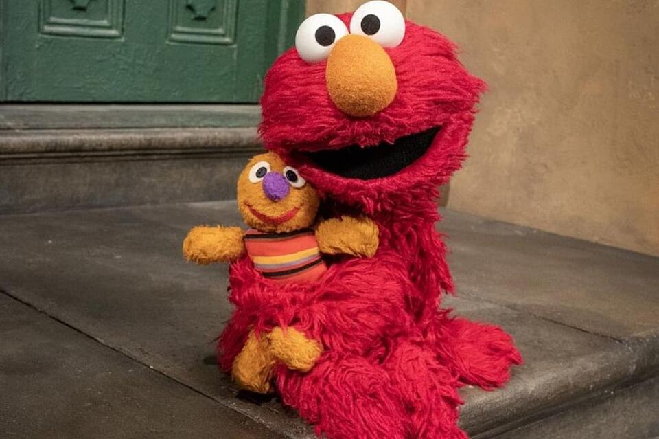 ‘Sesame Street’s Elmo Is Everyone’s New Therapist After Emotional ...
