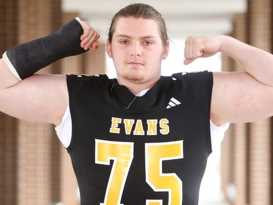 4-star OL Mason Short looking through 'pony show' in recruitment