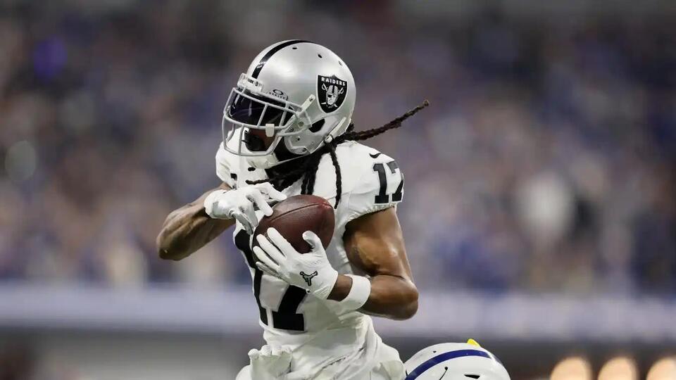 Trade Pitch Sends Davante Adams to Commanders to Pair With No. 2 Pick ...