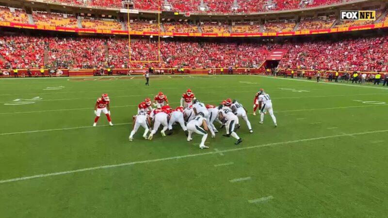 Longtime NFL Referee Said He’s Officially “Done” With the “Tush Push” During Chiefs-Eagles Game ...