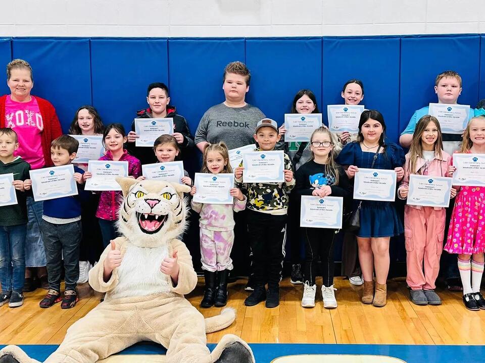 Eden Elementary celebrates achievements at ‘Pawsitive Pep Rally’
