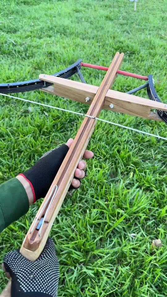 A New Bow Design From A 100 Year Old Artisan bowfishing xuhuong howto ...