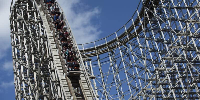 Roller Coaster Fans Are Extremely Concerned Following the Six Flags ...