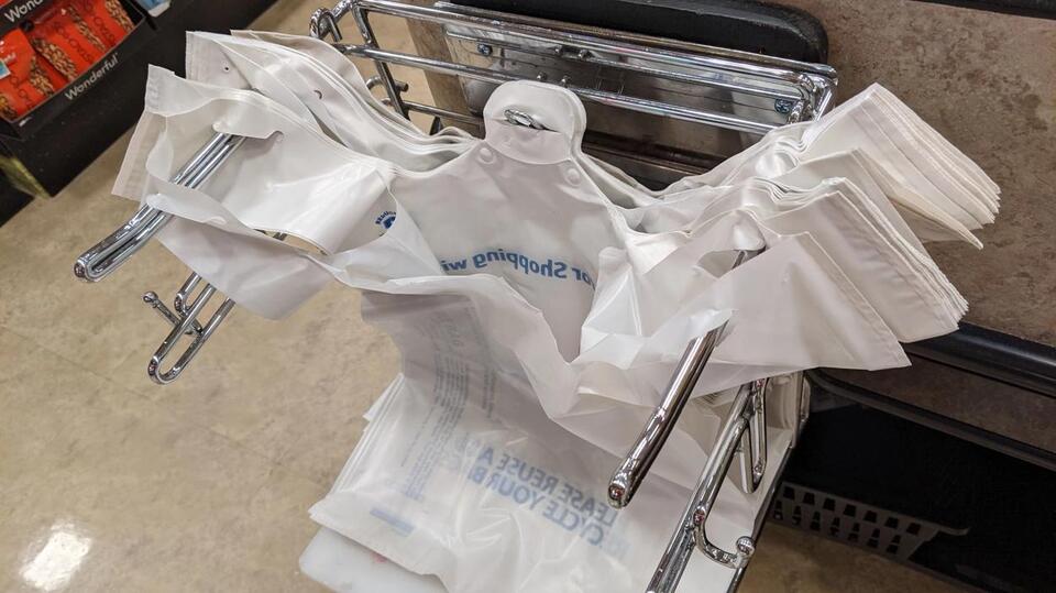 Plastic Bag Prices Are Going Up Again in Washington in 2026 - NewsBreak