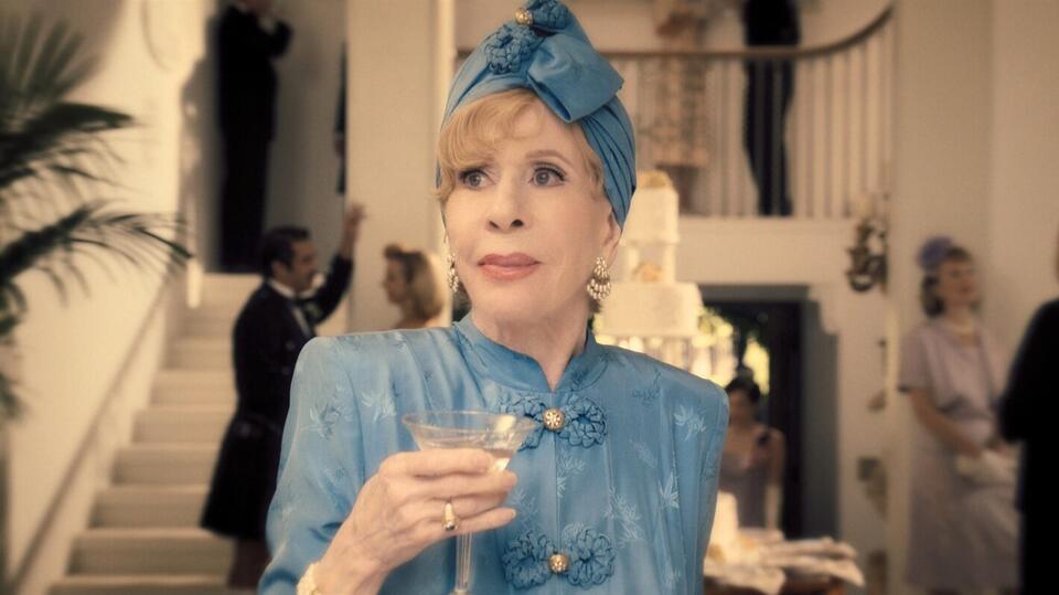 ‘Palm Royale’s Mindy Cohn Reveals Her Surprising Carol Burnett ...