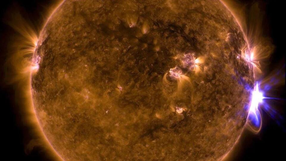 The ‘Solar Maximum’ Warning: How 2026 Solar Flares Could Black Out the ...