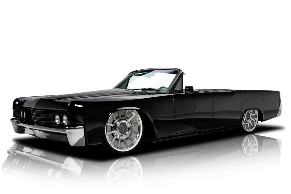 Million-Dollar Lincoln Sparks Debate After Barrett-Jackson Sale ...