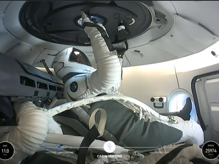 WATCH LIVE: SpaceX Polaris astronauts conduct the first-ever private spacewalk