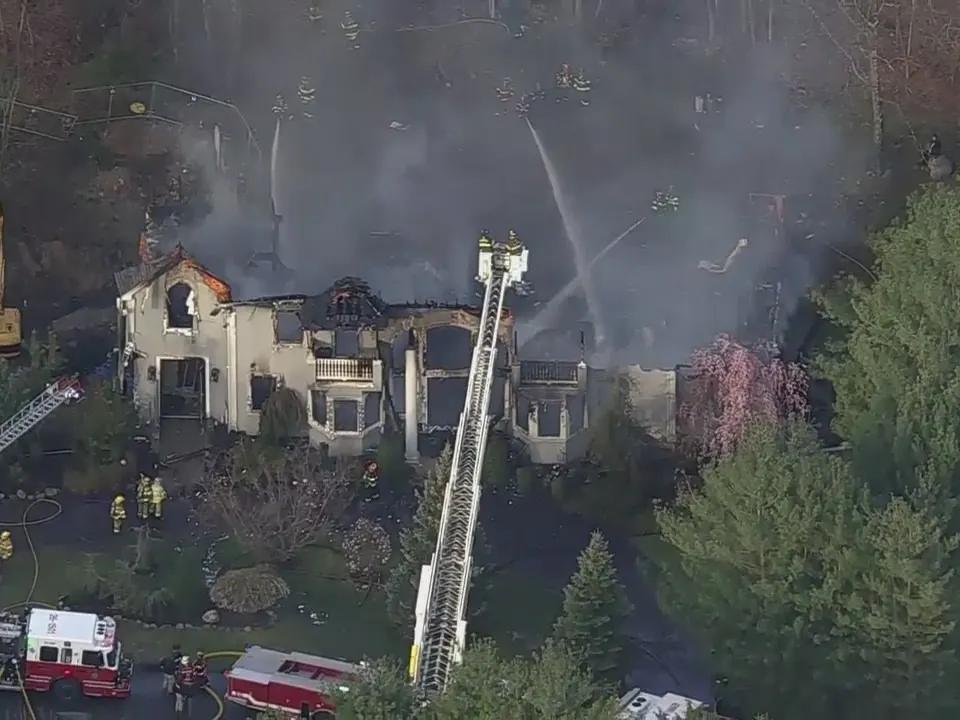 Pomona fire: Large blaze severely damages Rockland County building