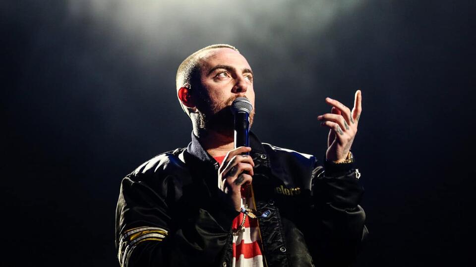 Albums with Record-Breaking Billboard 200 Runs - NewsBreak