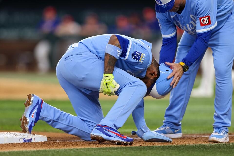 Royals 3B Maikel Garcia exits with hamstring injury - NewsBreak