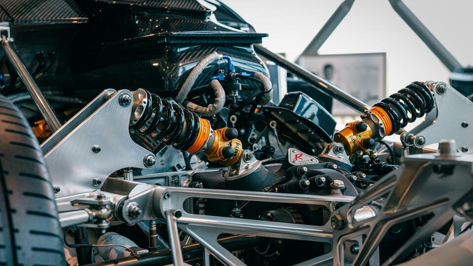 Factory Floor 4.0: AI and Smart Tech Transform Vehicle Production ...