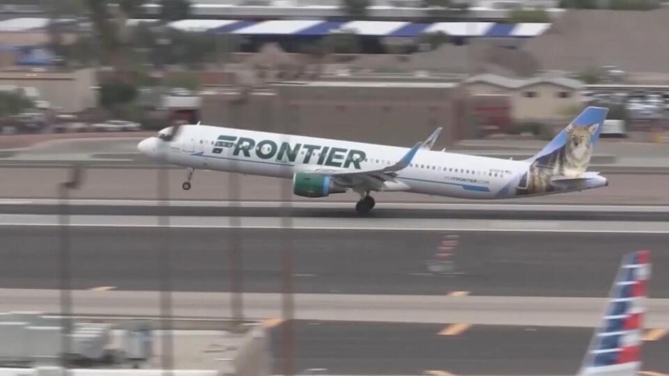 Frontier flight returns to Orlando Airport over 'unusual odor'; 4 crew ...