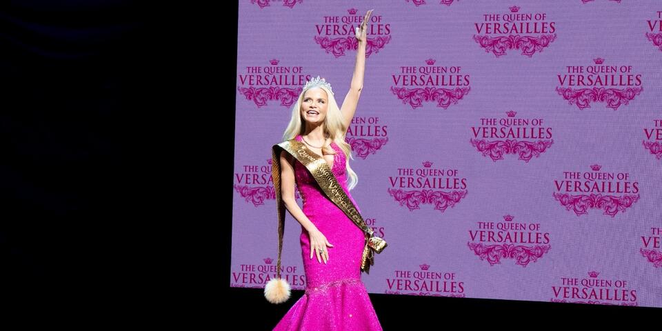 Photos: Kristin Chenoweth in THE QUEEN OF VERSAILLES on Broadway ...