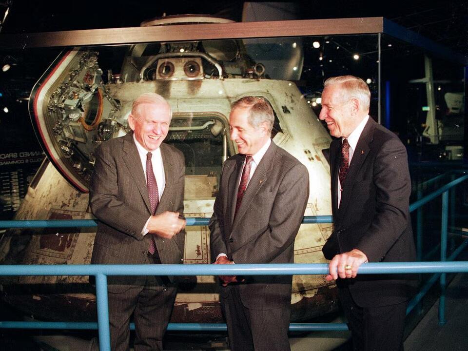 Former astronaut William Anders, who took iconic Earthrise photo, has died in Washington plane crash