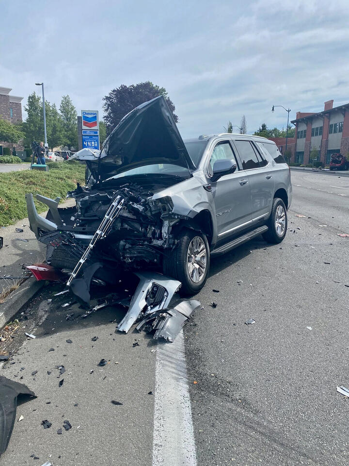 Wanted 18-year-old arrested after car chase, crash in Tumwater - NewsBreak