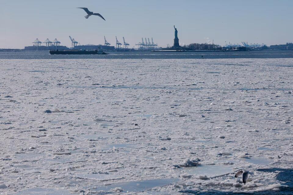 What would it take to actually freeze the Hudson River? - NewsBreak