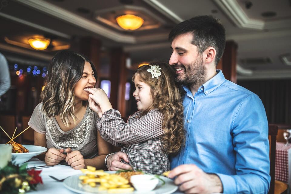Where Can Kids Eat Free In Great Falls? - NewsBreak