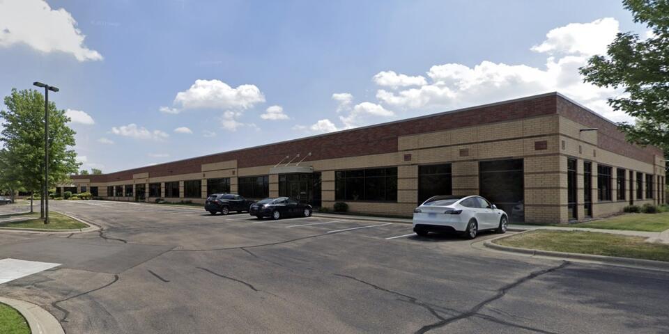 Fingerhut owner to close Eden Prairie HQ, lay off over 100 workers ...