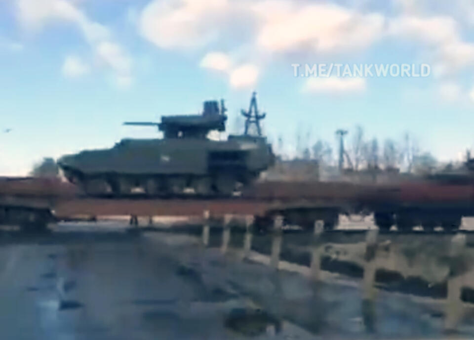 Putin’s ‘Terminator’ tanks move 2 miles from Ukraine as US warns ‘tens ...