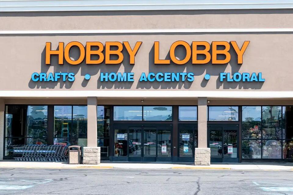 Hobby Lobby confirms it’s closing every single store for 24 hours this ...