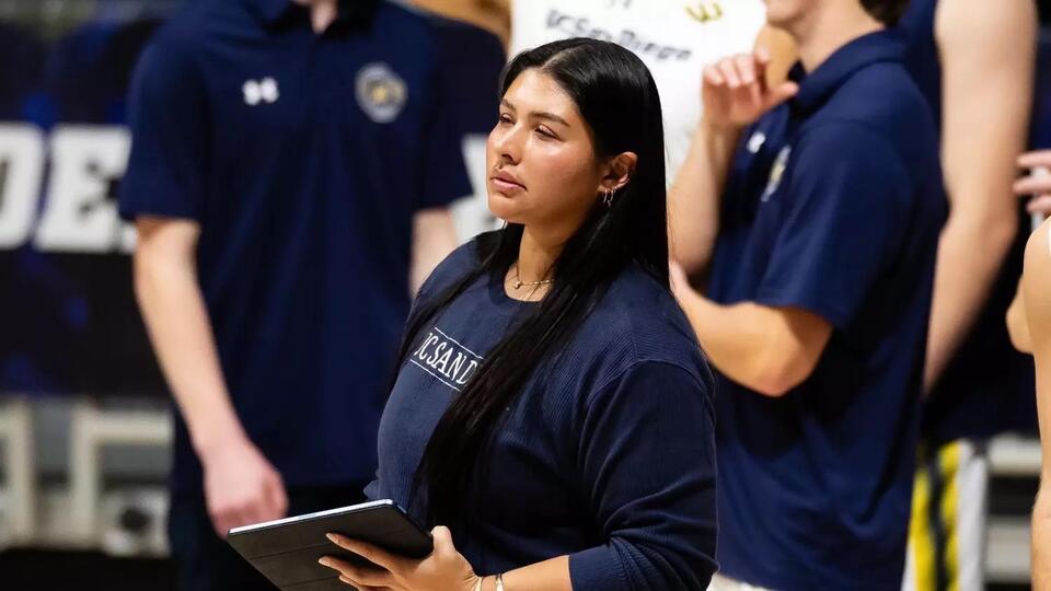 USC Women’s Volleyball Adds Blossom Sato to Staff - NewsBreak