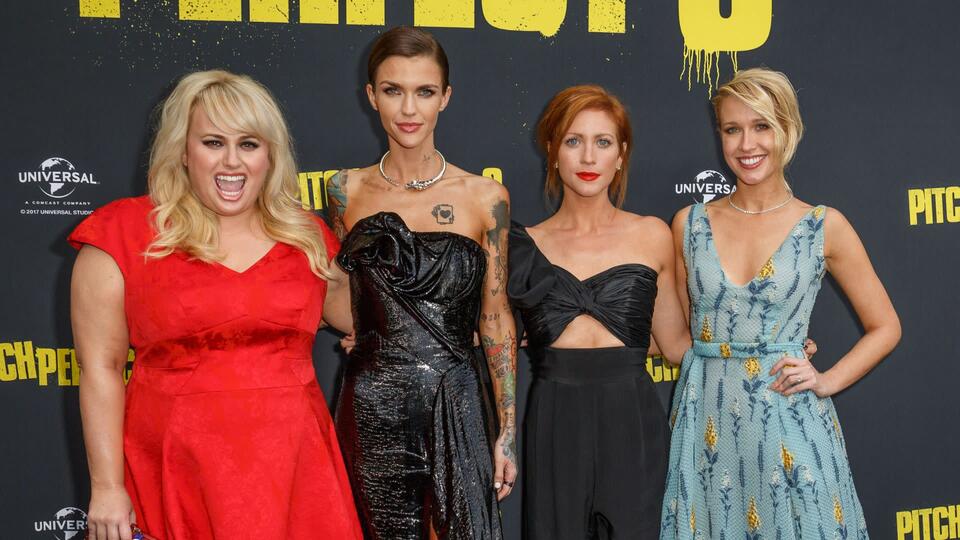 'Pitch Perfect' Star Speaks Out About 18-Year Gap With Girlfriend ...