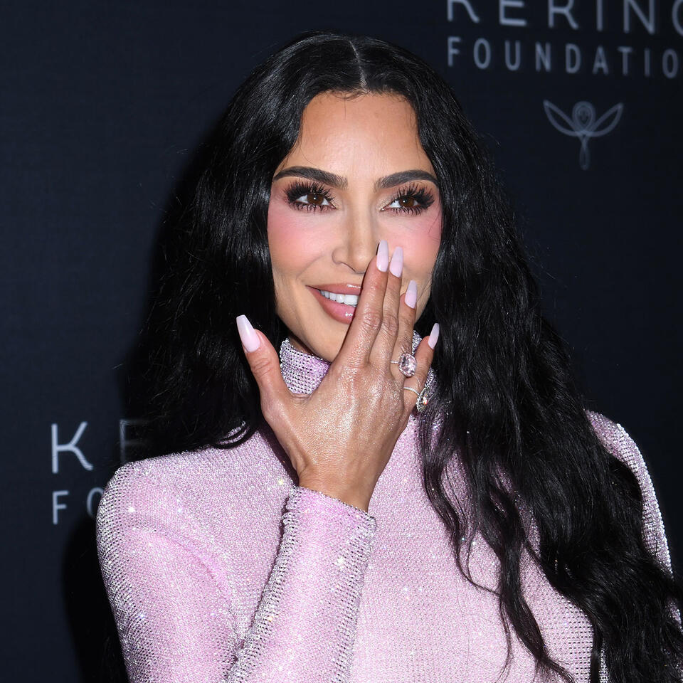 Fans Slam Kim Kardashian For 'Narcissistic' Birthday Post For Her ...