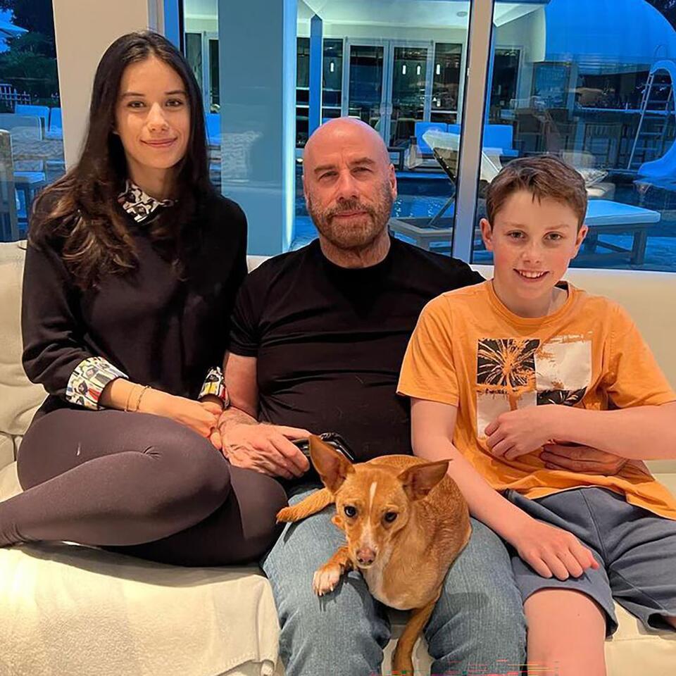 John Travolta and Kelly Preston’s Kids Ella and Ben Look All Grown Up ...