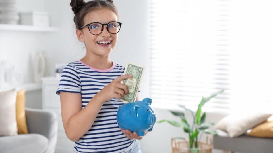 21 Fun And Easy Ways for Kids to Make (And Learn About) Money - NewsBreak