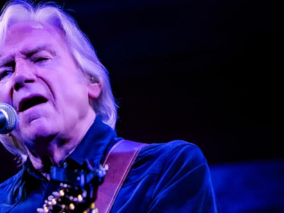 Exclusive: The Moody Blues’ Justin Hayward Hypes Upcoming Tour with ...