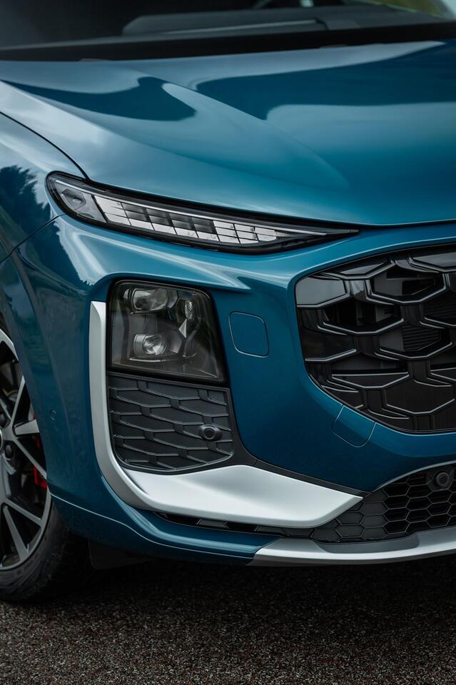 [News] ZKW Equips The New Audi Q3 with Digital Matrix LED Headlights ...