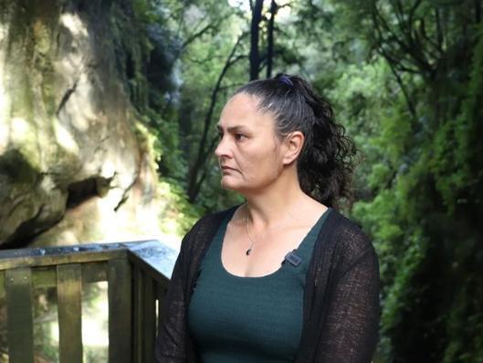 Fugitive father on the run with 3 children in one of the world’s ...