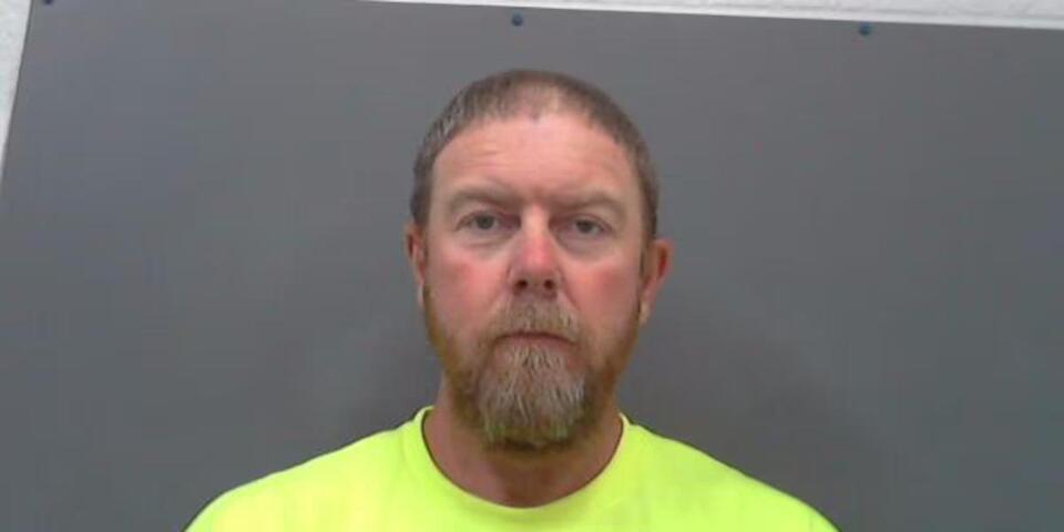 Parole officer facing charges related to sexual contact with parolee ...